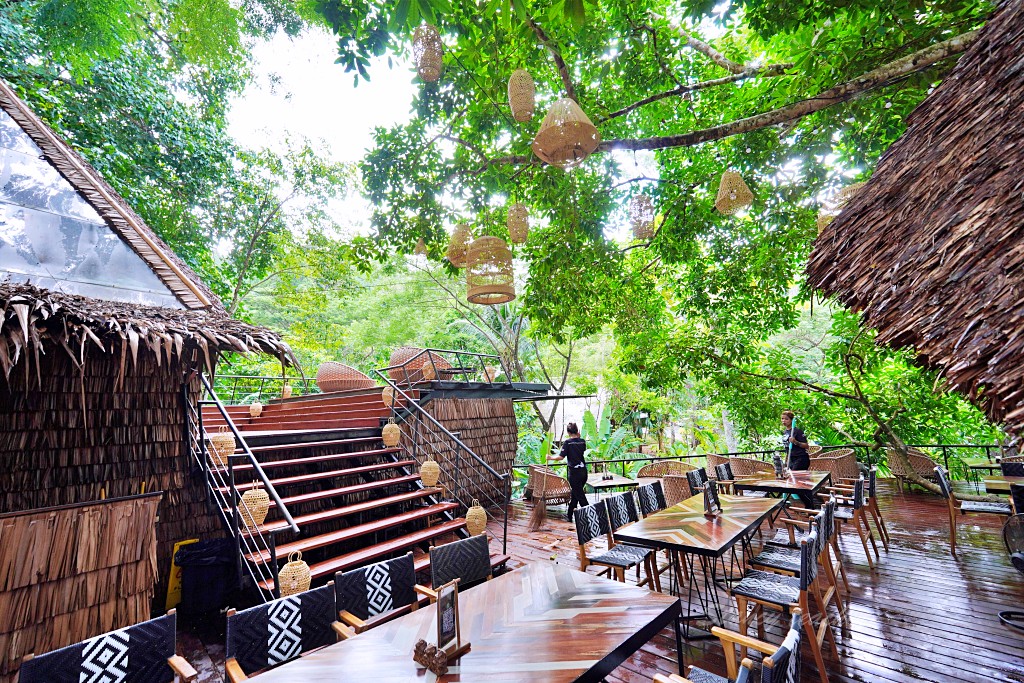 普吉島森林系網美咖啡「三隻猴子餐廳Three Monkeys Restaurant」廳夢幻泡泡屋叢林樹屋貴婦下午茶超好拍 @Stancy ...